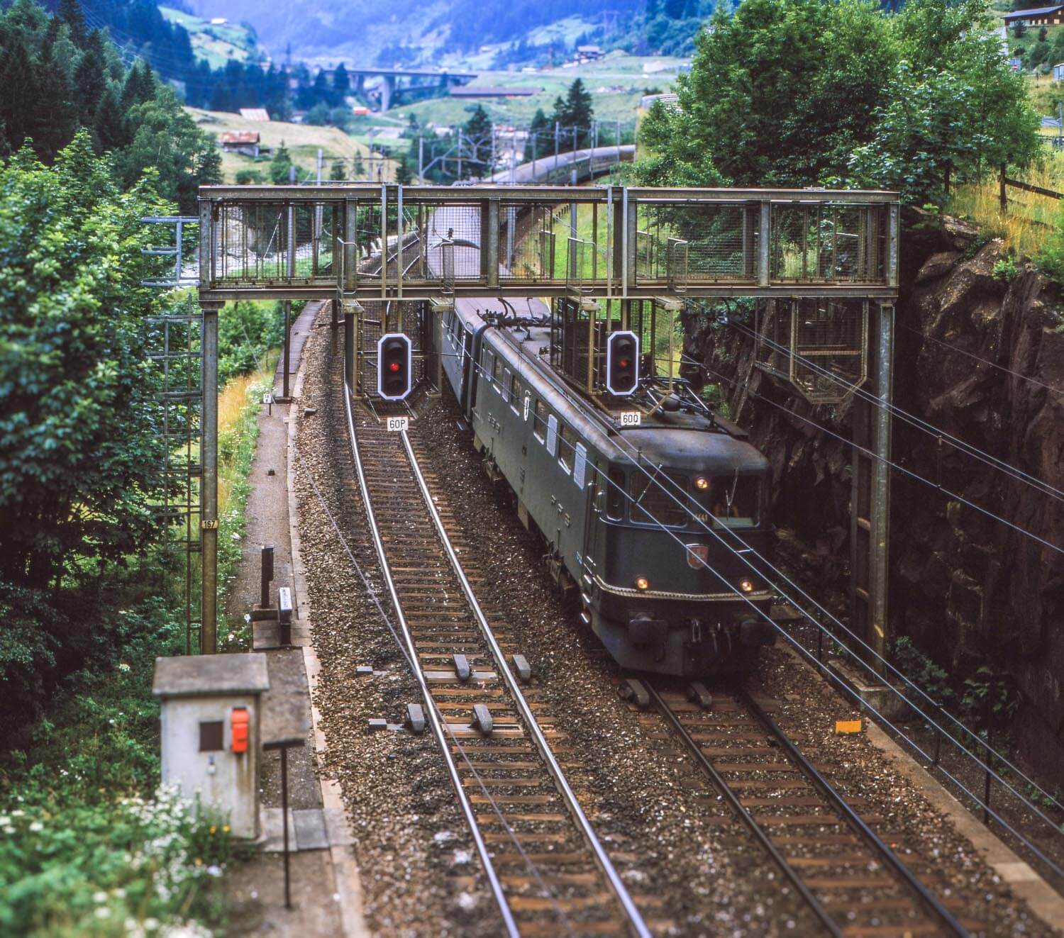 Neuheiten-Vorschau 2025: Signale DB bis Signalbrücke SBB – Schneider ...